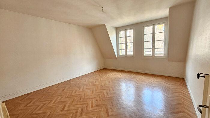 Appartement à louer - Évreux, Centre-ville - 3 pièces - 2 chambres