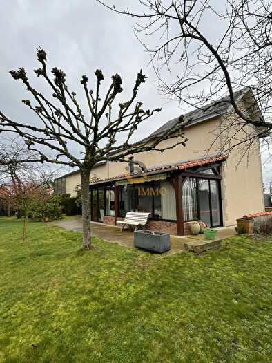 Maison à vendre - Bressuire, Chambroutet, Noirlieu, Noirterre - 5 pièces - 4 chambres