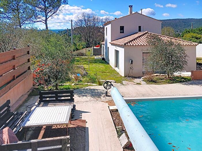 Maison à vendre - Garéoult - 5 pièces - 3 chambres