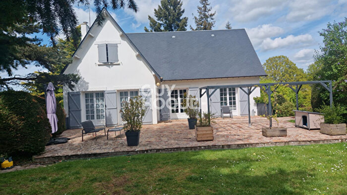 Lèves : Maison 5 pièces à louer