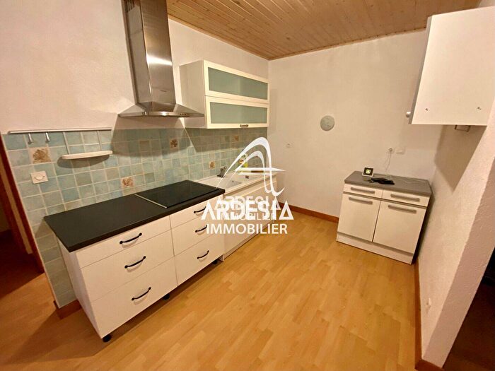 Appartement 2 pièces à louer - Saint-Jean-de-Maurienne