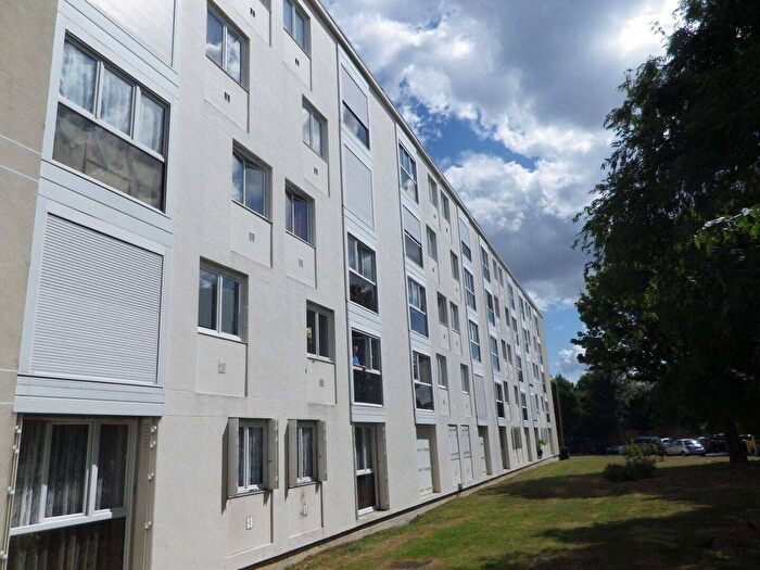 Appartement à louer - Le Petit Chambord, Bourg la Reine - 5 pièces - 4 chambres