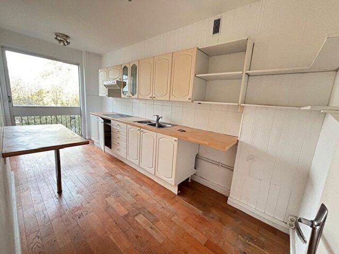 Appartement à louer - Fontenay-le-Fleury - 1 pièce