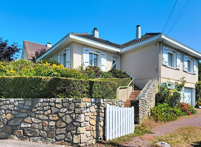 Maison 6 pièces à vendre à Équeurdreville-Hainneville, Seche Mare, Val lAbbe