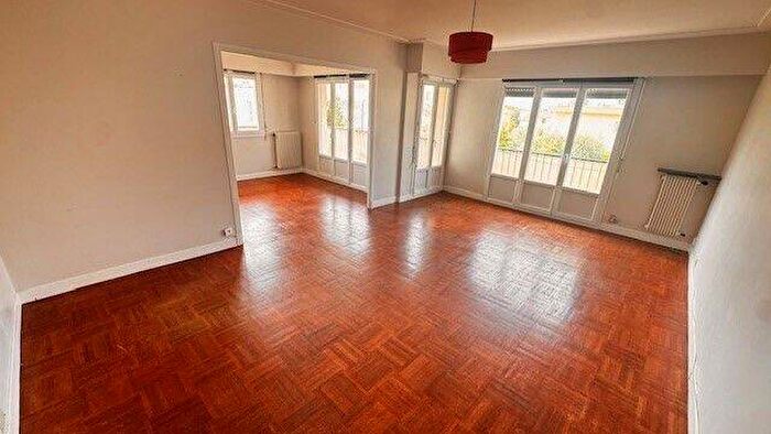 Appartement à louer - Les Galinieres, Saint-Laurent-du-Var - 3 pièces - 2 chambres