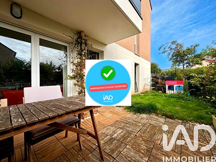 Appartement à vendre - Baillet-en-France - 3 pièces - 2 chambres