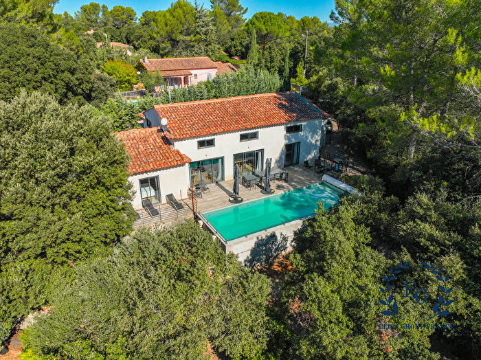 Maison 10 pièces à Flassans-sur-Issole, à vendre
