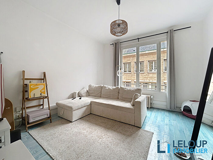 Appartement à louer - Rouen, Vieux Marché, Cathédrale - 2 pièces - 1 chambre