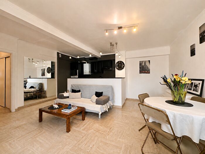 Cannes, Pointe Croisette - Appartement 2 pièces à vendre