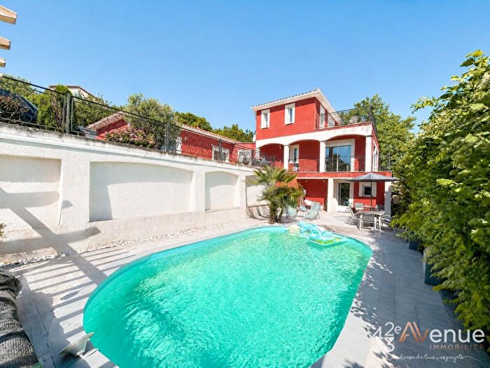 Maison 7 pièces à vendre - Saint-Genest-Lerpt