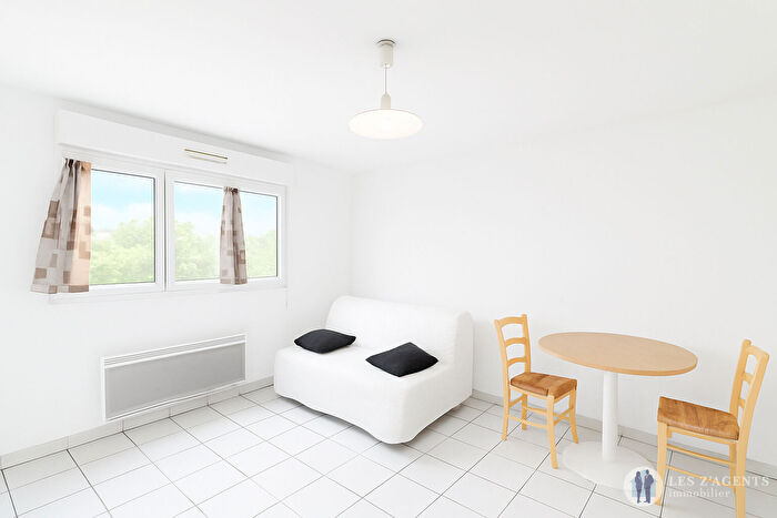 Saint-Martin-d'Hères, Bidal, Peri : Appartement 1 pièce à louer