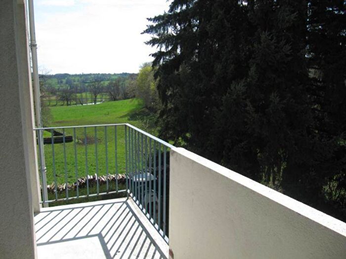 Appartement à louer - Marcillat-en-Combraille - 3 pièces - 2 chambres