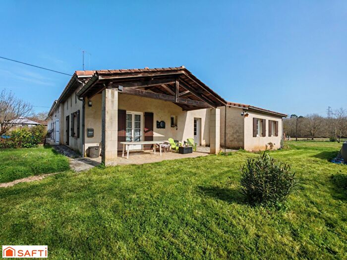 Maison à vendre - Clérac - 5 pièces - 3 chambres