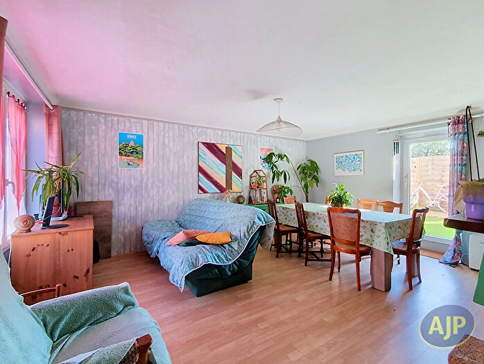 Vieillevigne - Maison 6 pièces à vendre