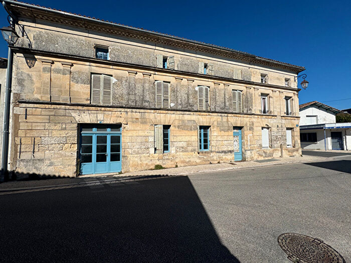 Maison à vendre - Meursac - 6 pièces - 4 chambres