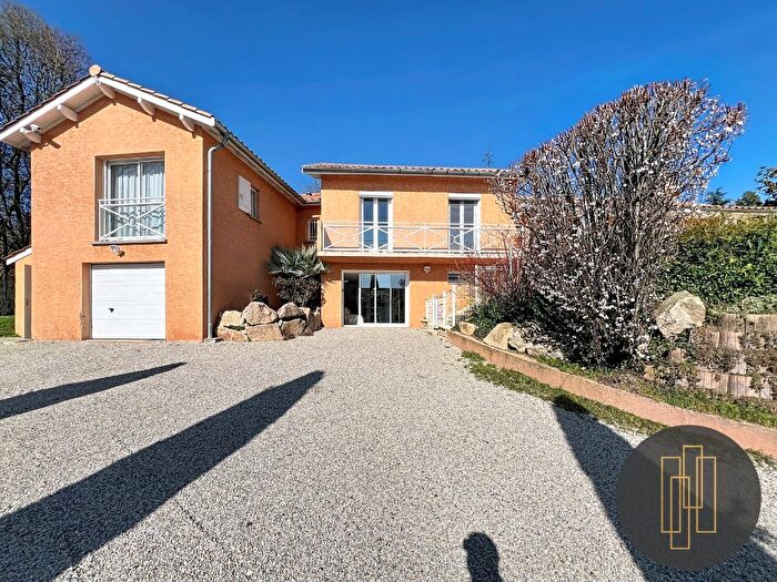 Maison à vendre - Reyrieux - 6 pièces - 4 chambres