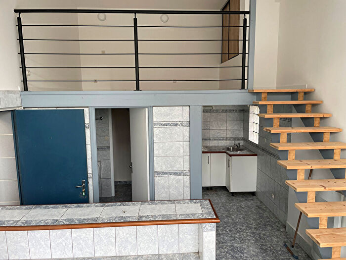 Appartement à vendre - Étrépagny - 2 pièces - 1 chambre