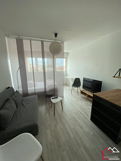 Appartement 1 pièce à Nancy, Poincaré, Foch, Anatole France, Croix de Bourgogne, à louer