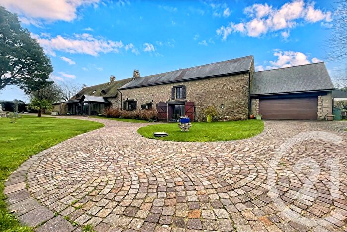 Maison à vendre - Vannes, Ouest - 6 pièces - 5 chambres