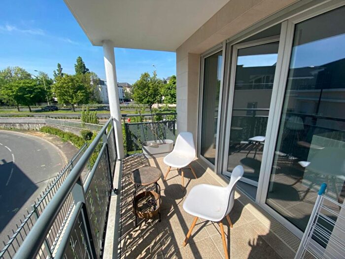 Appartement 3 pièces à Tours, Sainte-Radegonde, IUT, à louer