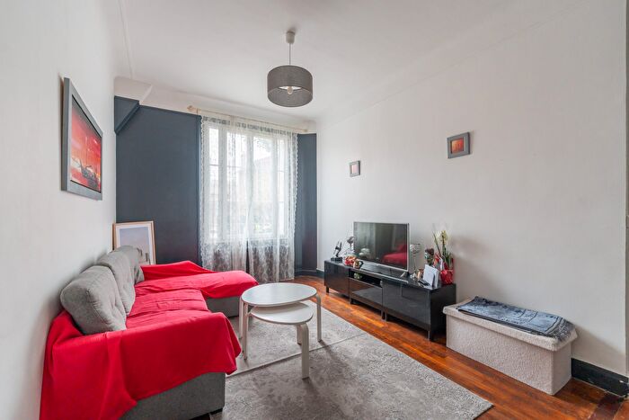 Appartement à vendre - La Courneuve, Quatre-Routes, Rateau - 3 pièces - 2 chambres