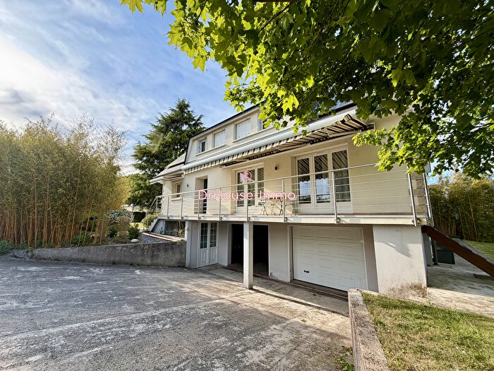 Maison 9 pièces à Amilly, à vendre