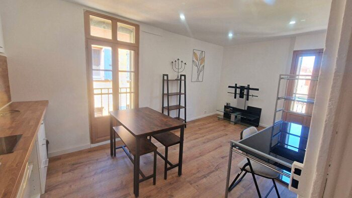 Centre Ville, Perpignan - Maison 4 pièces à louer