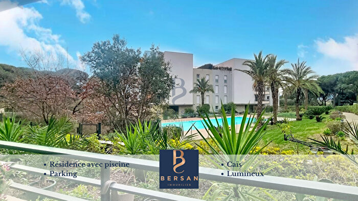 Appartement à vendre - Fréjus - 3 pièces - 2 chambres