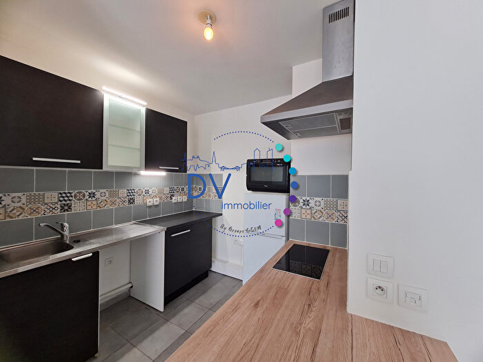 Appartement 3 pièces à Lyon 8ème, Bachut, Transvaal, à louer