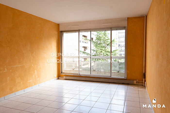 Appartement à louer - Paris e , Flandre, Aubervilliers - 3 pièces - 2 chambres
