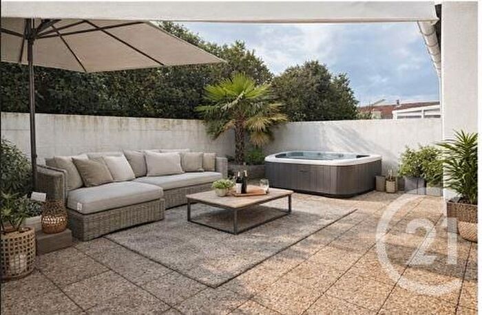 Maison à vendre - Saint-Gilles-Croix-de-Vie - 4 pièces - 2 chambres