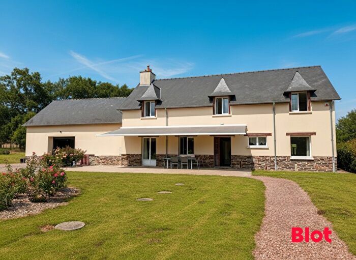 Maison 7 pièces à Bréal-sous-Montfort, à vendre