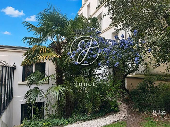 Maison 7 pièces à Paris 15ème, Georges Brassens, à vendre
