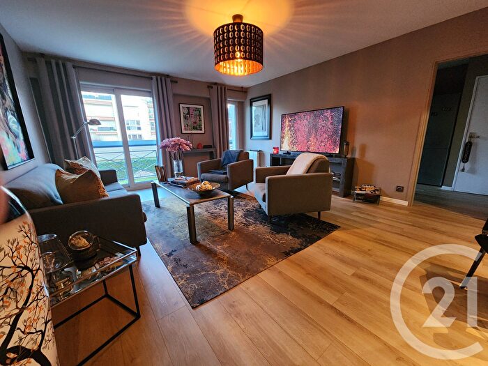 Appartement à vendre - Compiègne, Saint-Lazare, Les Avenues - 4 pièces - 3 chambres