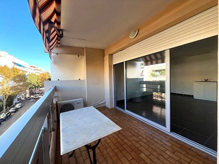 Appartement à vendre - Antibes, Juan-les-Pins, Le Cap - 1 pièce - 1 chambre