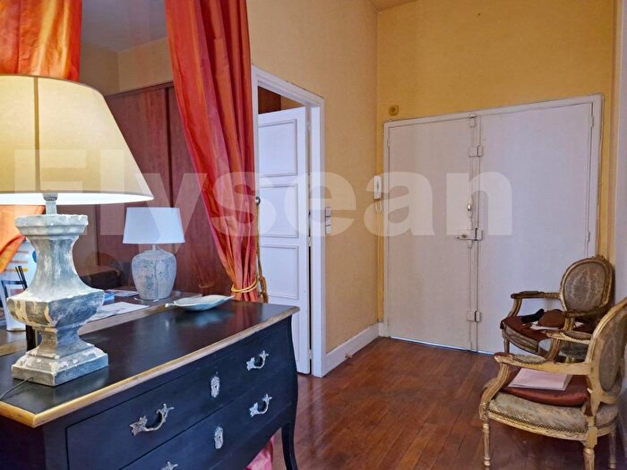 Appartement 4 pièces à vendre à Orléans, Saint-Vincent, Pasteur