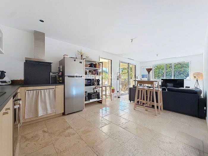 Centre Ville, Cavaillon : Appartement 3 pièces à louer