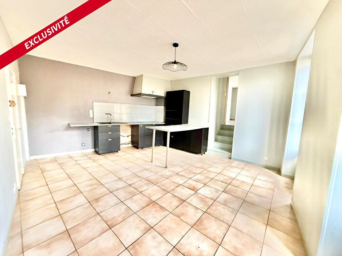 Appartement à vendre - Le Châtelet-en-Brie - 2 pièces - 1 chambre