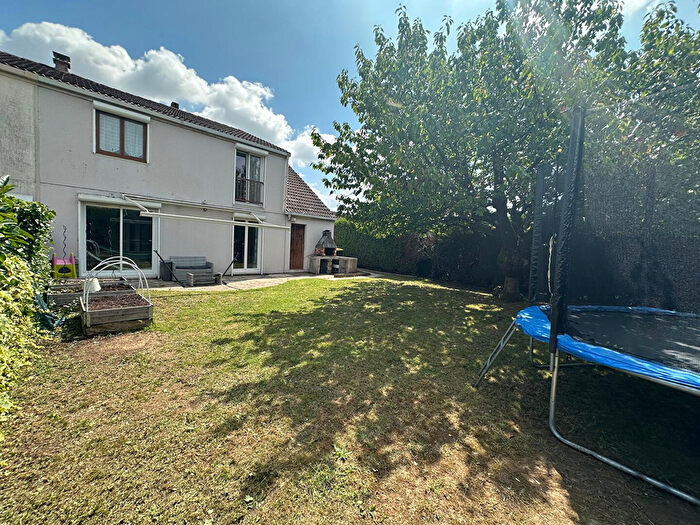 Maison à vendre - Savigny-le-Temple, Plessis la Forêt - 4 pièces - 3 chambres