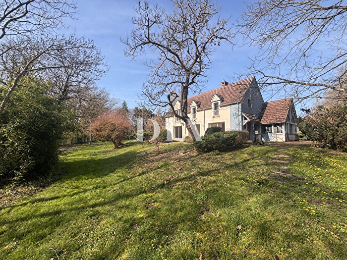 Maison à vendre - Souppes-sur-Loing - 7 pièces - 6 chambres