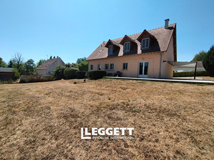 Maison 8 pièces à Mouhet, à vendre