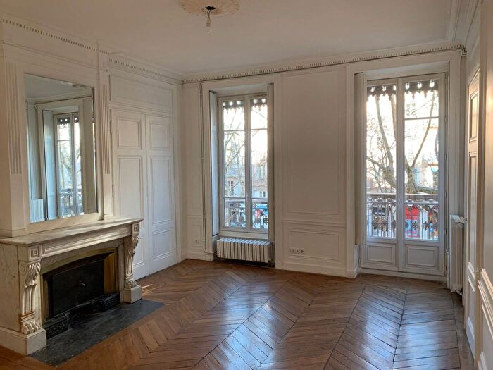 Lyon ème arrondissement - Appartement 3 pièces à louer