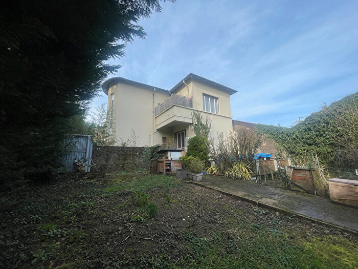 Maison à vendre - Sainte-Colombe - 5 pièces - 3 chambres