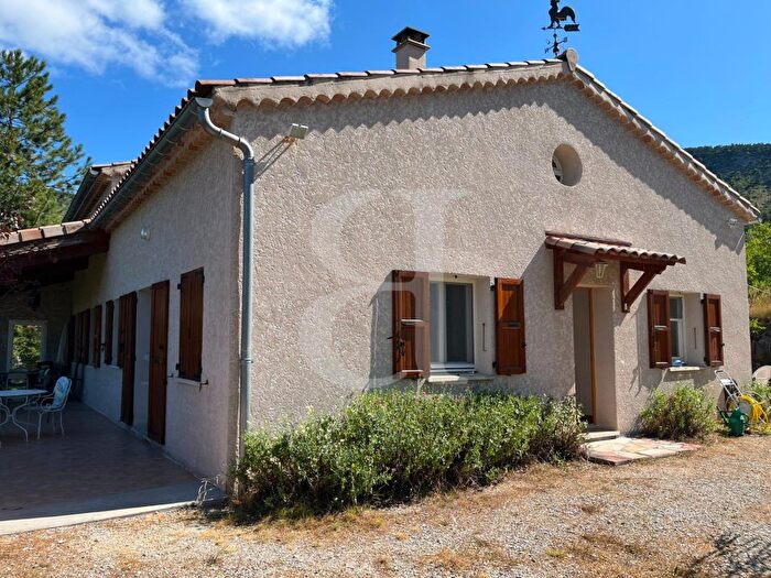 Maison à vendre - Montmorin - 7 pièces - 5 chambres