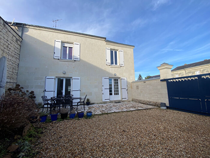 Maison à vendre - Varrains - 6 pièces - 4 chambres