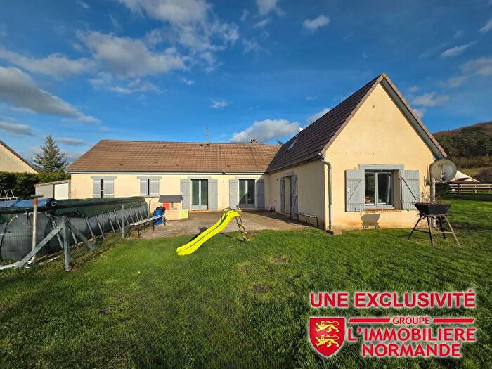 Maison à vendre - Hondouville - 5 pièces - 4 chambres