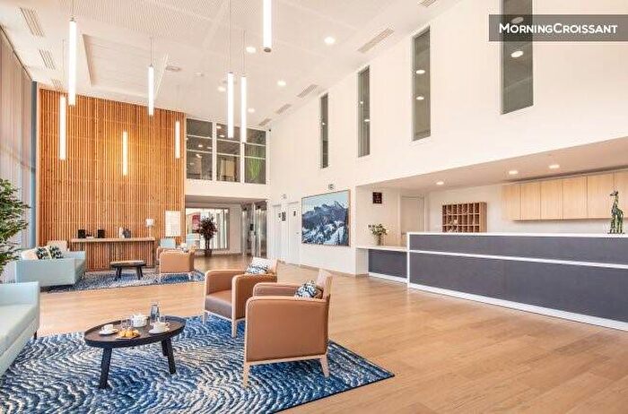 Appartement à louer - Centre-Stade, Chambéry - 1 pièce