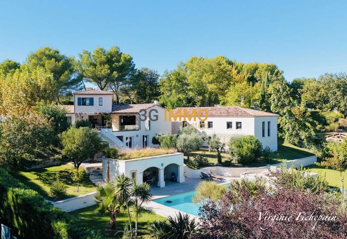 Maison 9 pièces à Éguilles, à vendre
