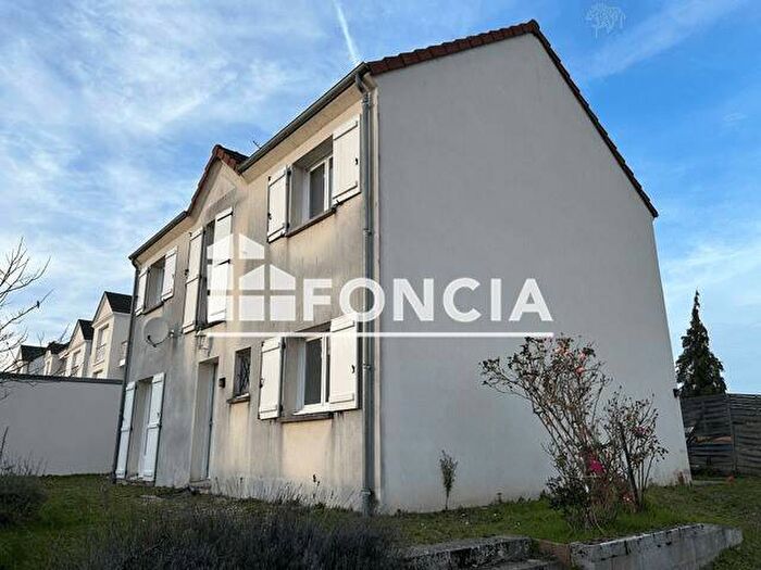 Maison à louer - Faiencerie, Gien - 5 pièces - 4 chambres