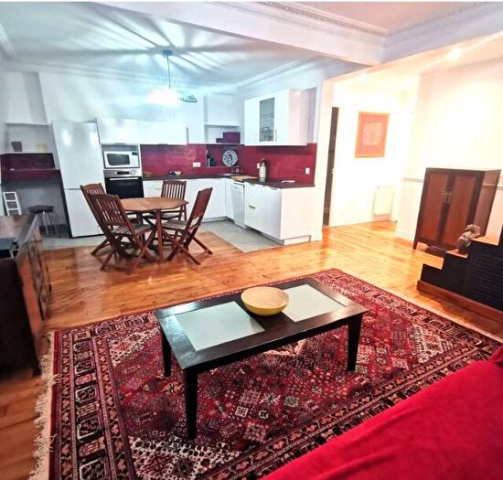 Appartement à louer - Villiers-L Michel, Levallois-Perret - 3 pièces - 2 chambres